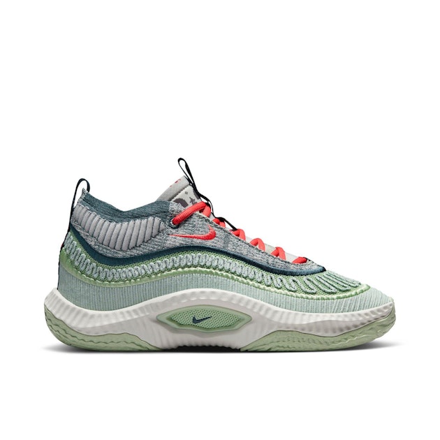 Nike Cosmic Unity 3 Christmas | DV2757-003/DV2770-003 | Laced