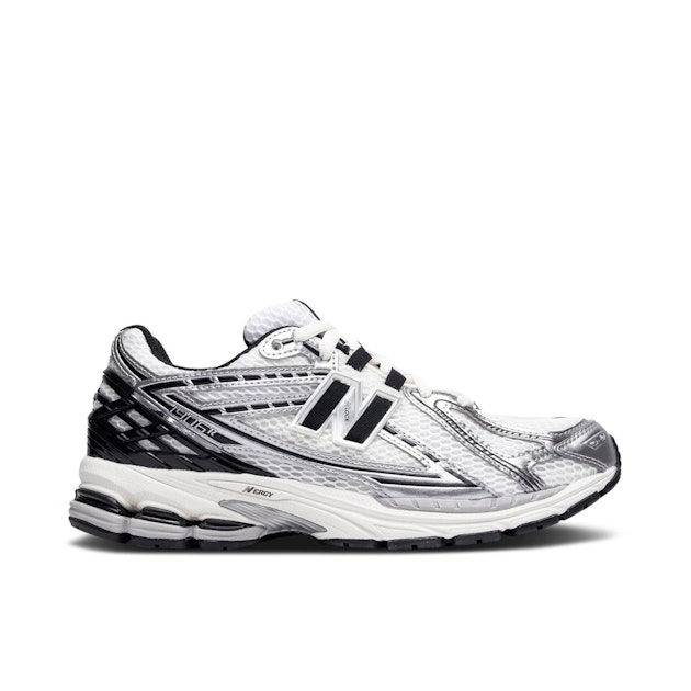 New Balance 1906R Silver | M1906RER | Laced