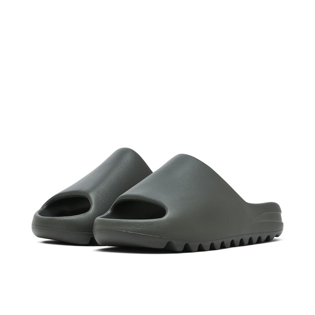 Yeezy Slides Dark Onyx | ID5103 | Laced