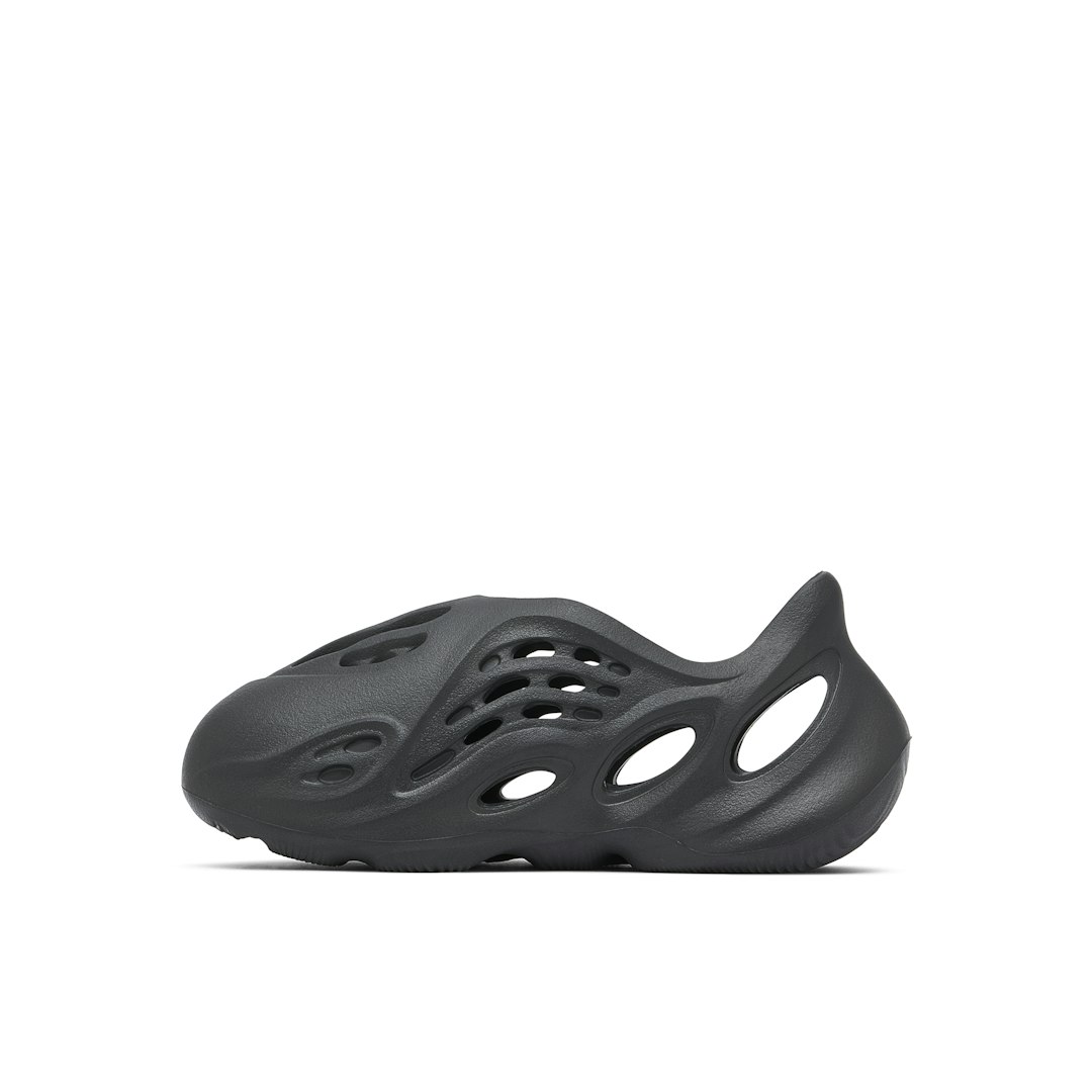 Yeezy Foam Runner Onyx Kids | HP5347 | Laced